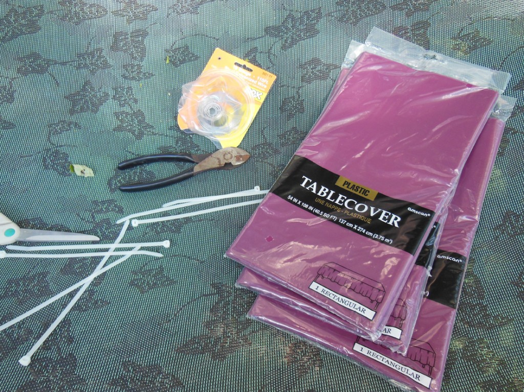 How To Make a Garden Screen For Your Shed From Reused Materials